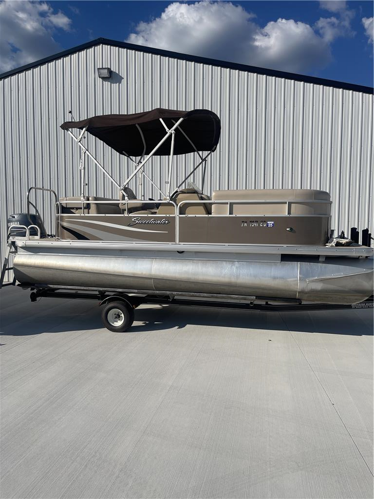 2012 SweetWater 20ft Pontoon For Sale in Winchester TN