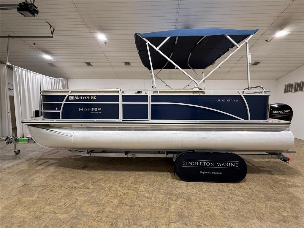 2012 Harris Sunliner 220 FS For Sale in Brookfield WI