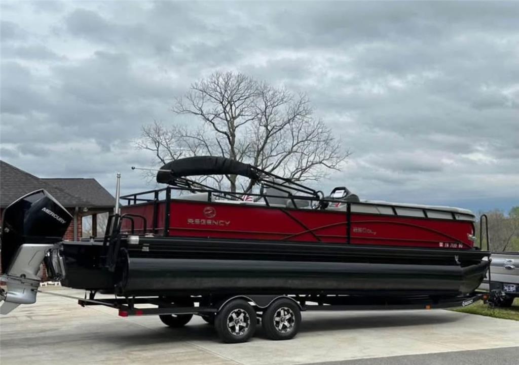 2020 Regency Tritoon For Sale in Dickson TN